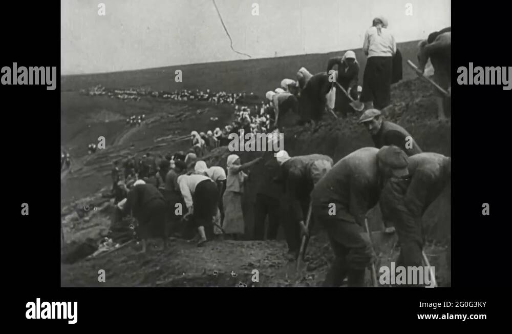 Tank traps Stock Videos & Footage - HD and 4K Video Clips - Alamy