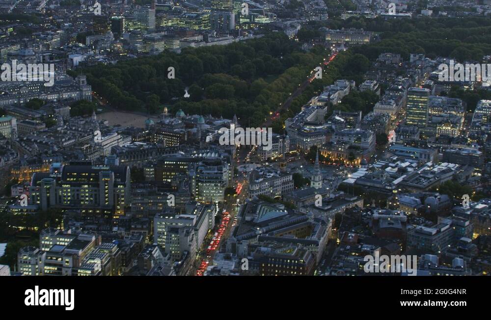 Buckingham palace park at night Stock Videos & Footage - HD and 4K ...