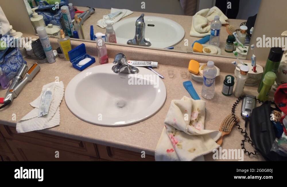 Messy bathroom Stock Videos & Footage - HD and 4K Video Clips - Alamy