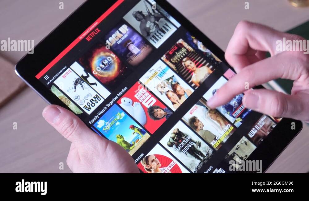 Netflix library Stock Videos & Footage - HD and 4K Video Clips - Alamy