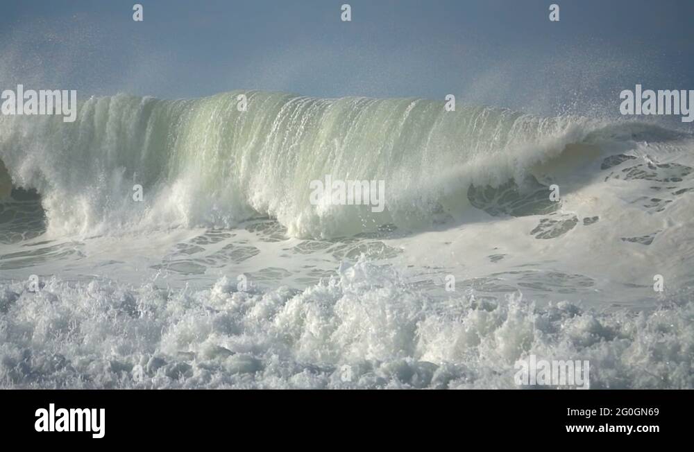 Windwave Stock Videos & Footage - HD and 4K Video Clips - Alamy