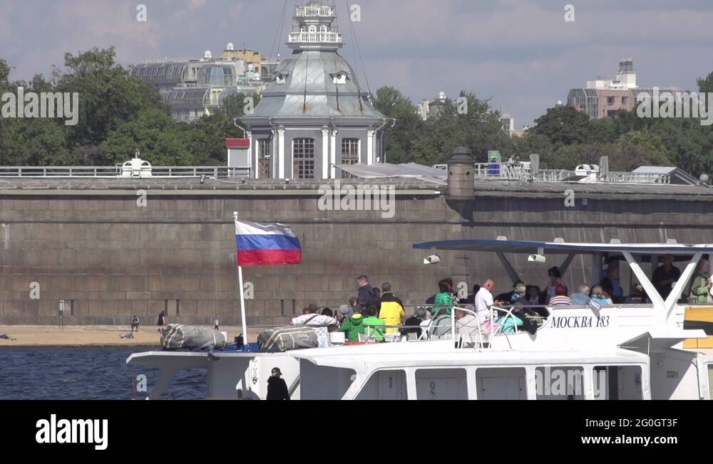 Admiralty flag Stock Videos & Footage - HD and 4K Video Clips - Alamy