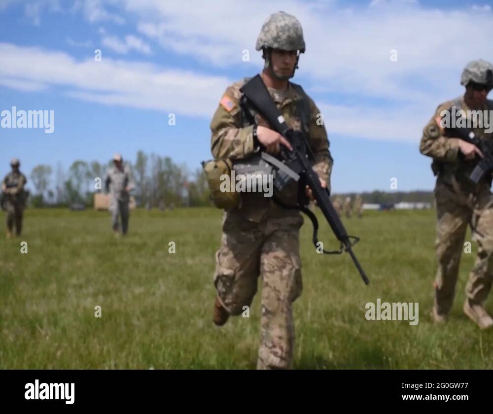 10 marching soldiers Stock Videos & Footage - HD and 4K Video Clips - Alamy