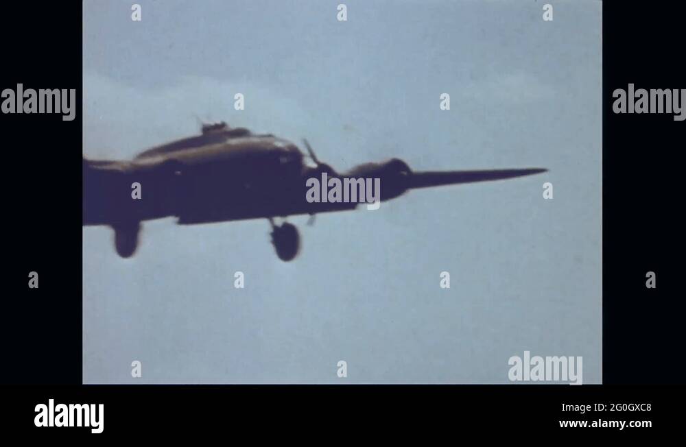 WW2 - B-17 flying fortress aircraft land on airbase Stock Video Footage ...