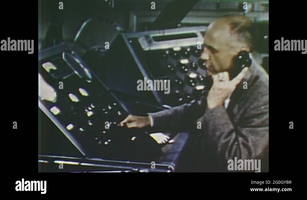 Nasa scientist 1960s Stock Videos & Footage - HD and 4K Video Clips - Alamy