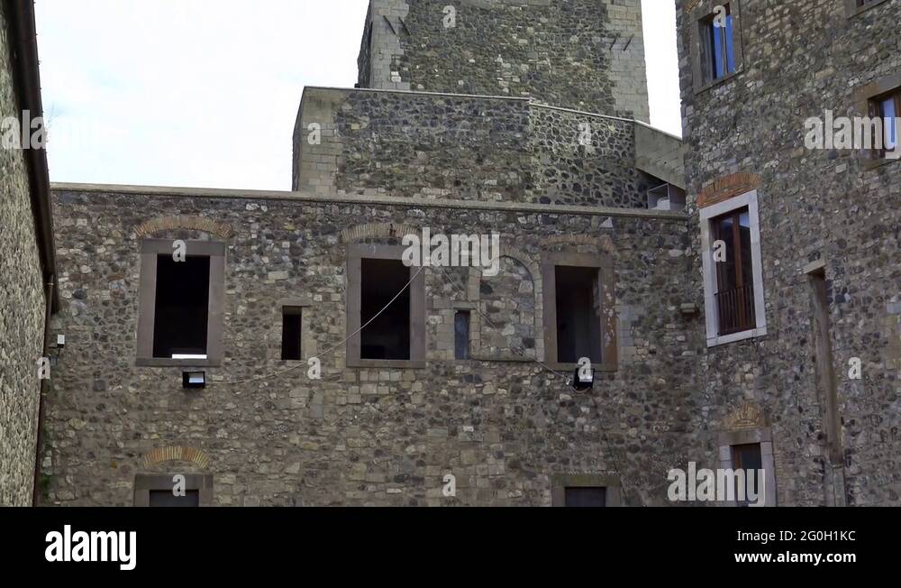 King court and medieval Stock Videos & Footage - HD and 4K Video Clips ...