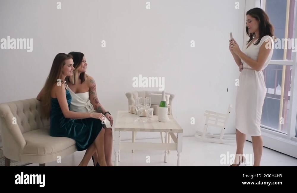 Group teenage girls camera phone Stock Videos & Footage - HD and 4K ...