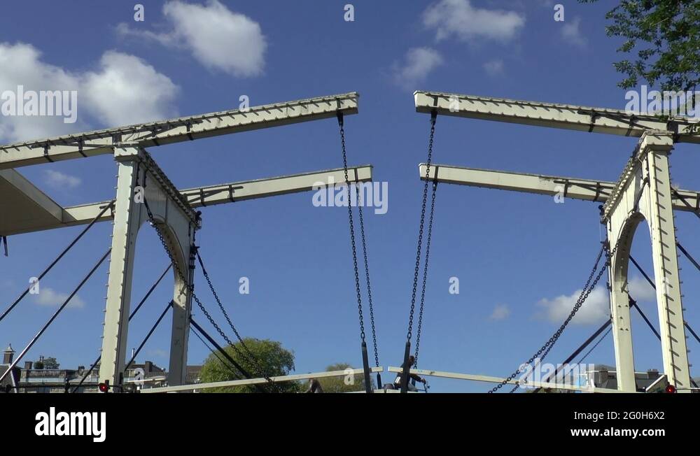 Canal boat going under bridge Stock Videos & Footage - HD and 4K Video ...