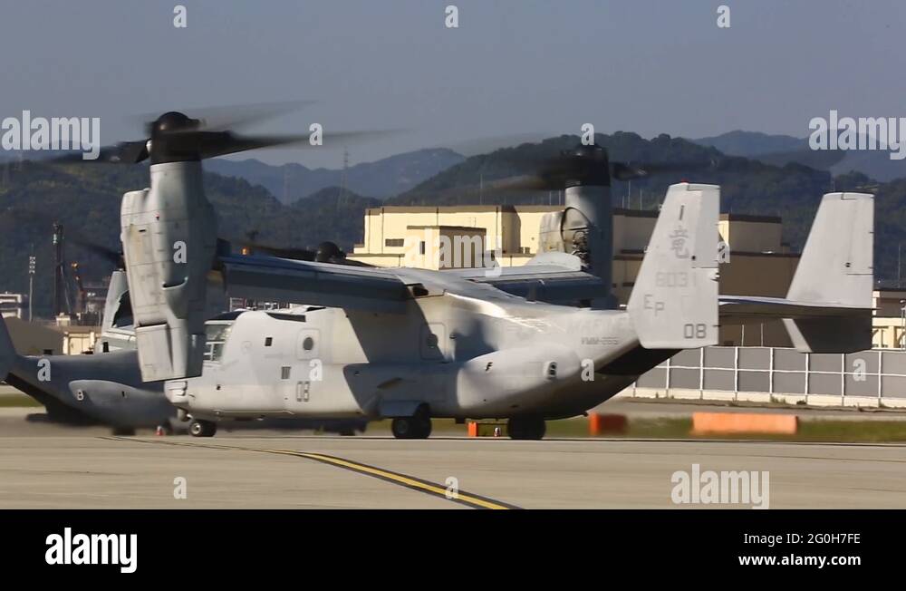 An 22 aircraft Stock Videos & Footage - HD and 4K Video Clips - Alamy