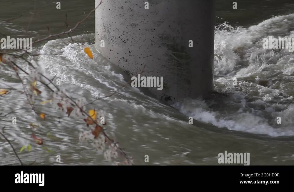 Pile bridge Stock Videos & Footage - HD and 4K Video Clips - Alamy