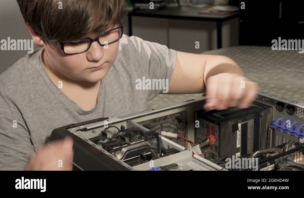 Genius boy Stock Videos & Footage - HD and 4K Video Clips - Alamy