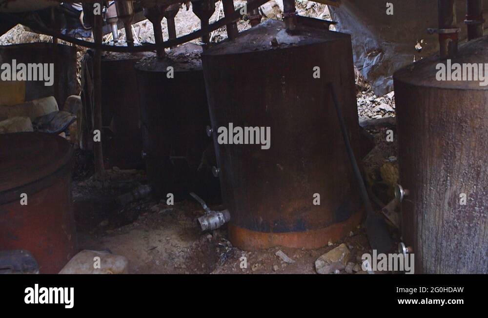 Mexican army raids a methamphetamine laboratory hidden in the jungle in ...