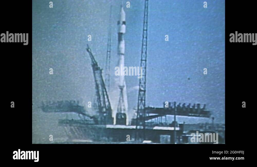 Sputnik 1 satellite Stock Videos & Footage - HD and 4K Video Clips - Alamy