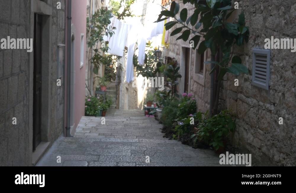 White laundry sheets Stock Videos & Footage - HD and 4K Video Clips - Alamy