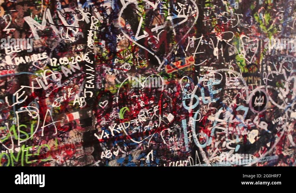 Verona juliet wall Stock Videos & Footage - HD and 4K Video Clips - Alamy