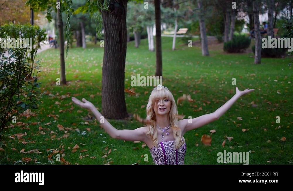 Model Sheets Stock Videos And Footage Hd And 4k Video Clips Alamy