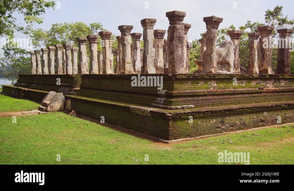 Compound columns Stock Videos & Footage - HD and 4K Video Clips - Alamy