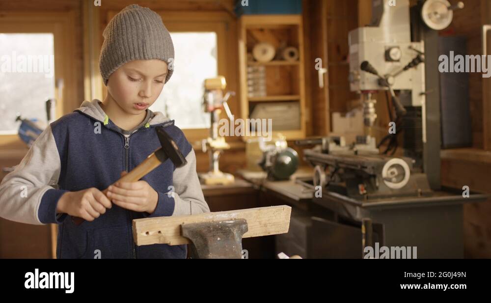 Child hammering Stock Videos & Footage - HD and 4K Video Clips - Alamy