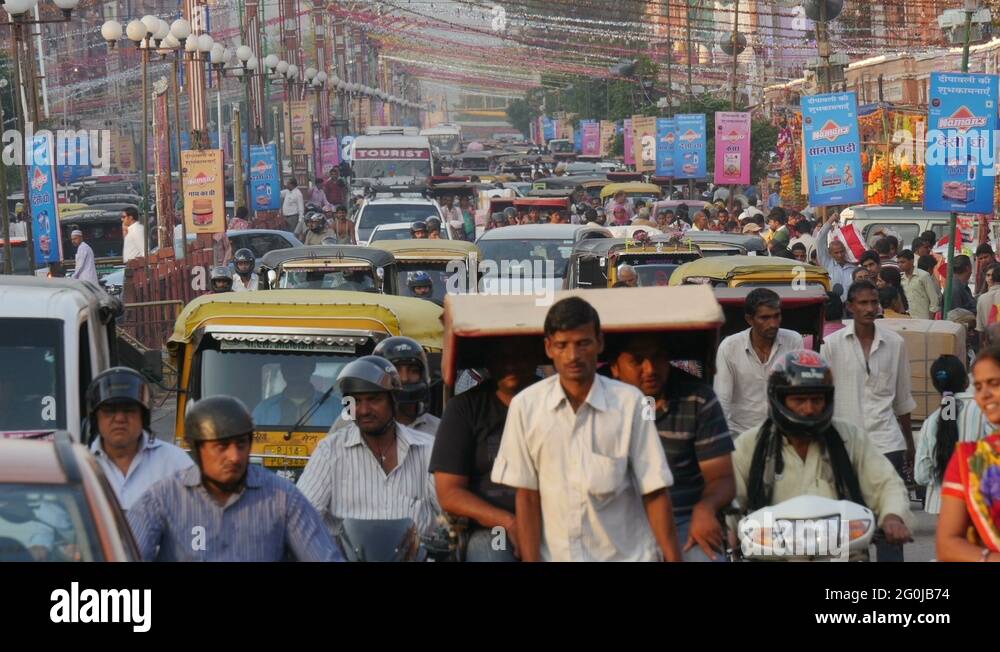 India rush streets Stock Videos & Footage - HD and 4K Video Clips - Alamy