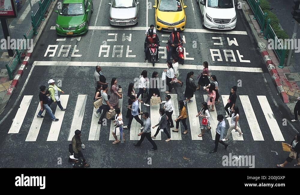 Elevated crosswalk Stock Videos & Footage - HD and 4K Video Clips - Alamy