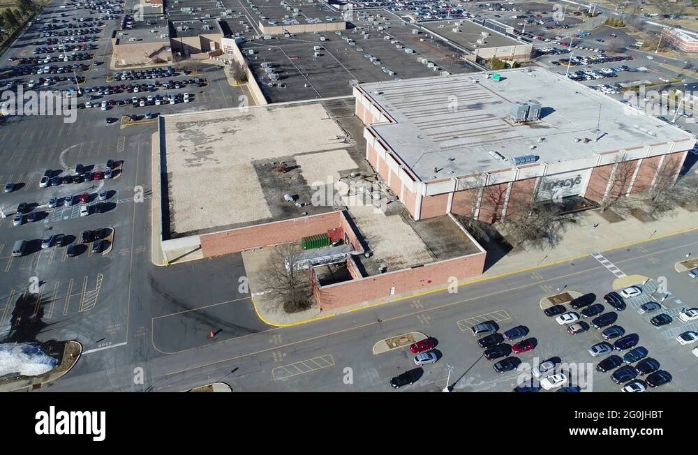 Brunswick square Stock Videos & Footage - HD and 4K Video Clips - Alamy