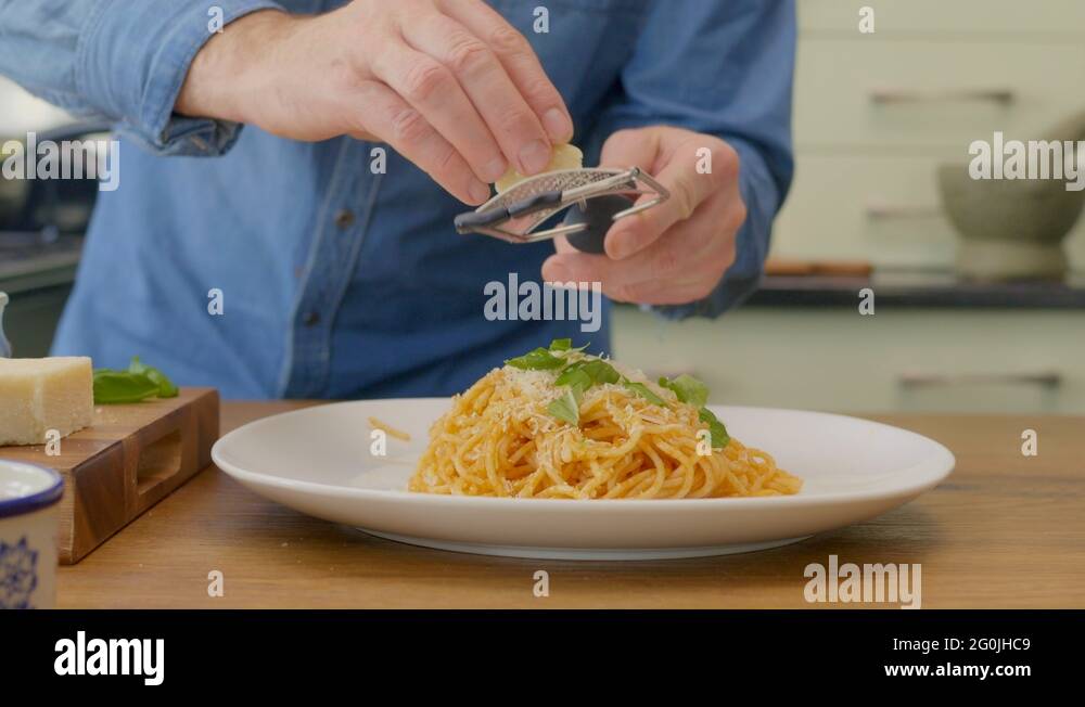 Grating plate Stock Videos & Footage - HD and 4K Video Clips - Alamy