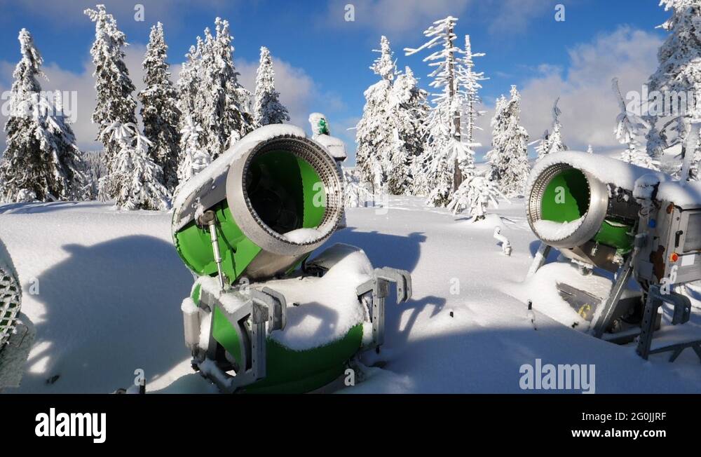 Snow machines Stock Videos & Footage - HD and 4K Video Clips - Alamy