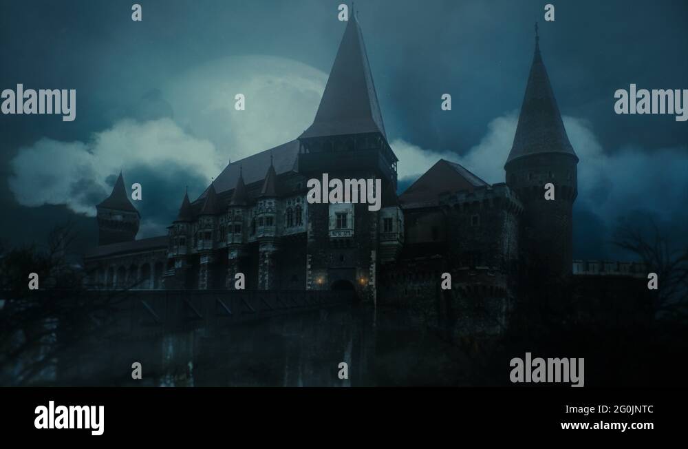 Midnight castle Stock Videos & Footage - HD and 4K Video Clips - Alamy