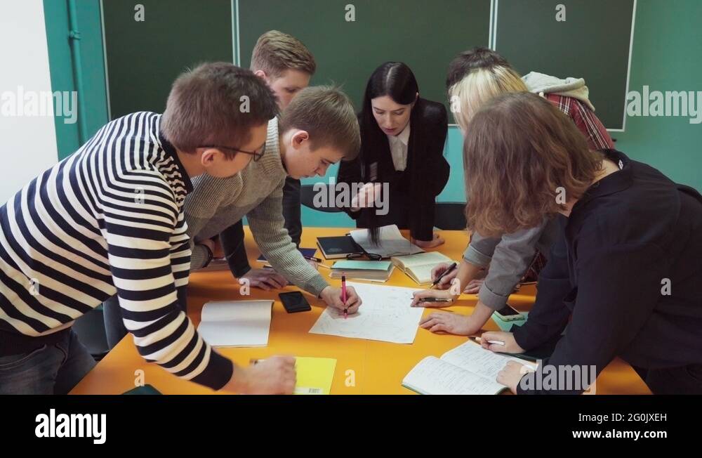 Task and supervision Stock Videos & Footage - HD and 4K Video Clips - Alamy