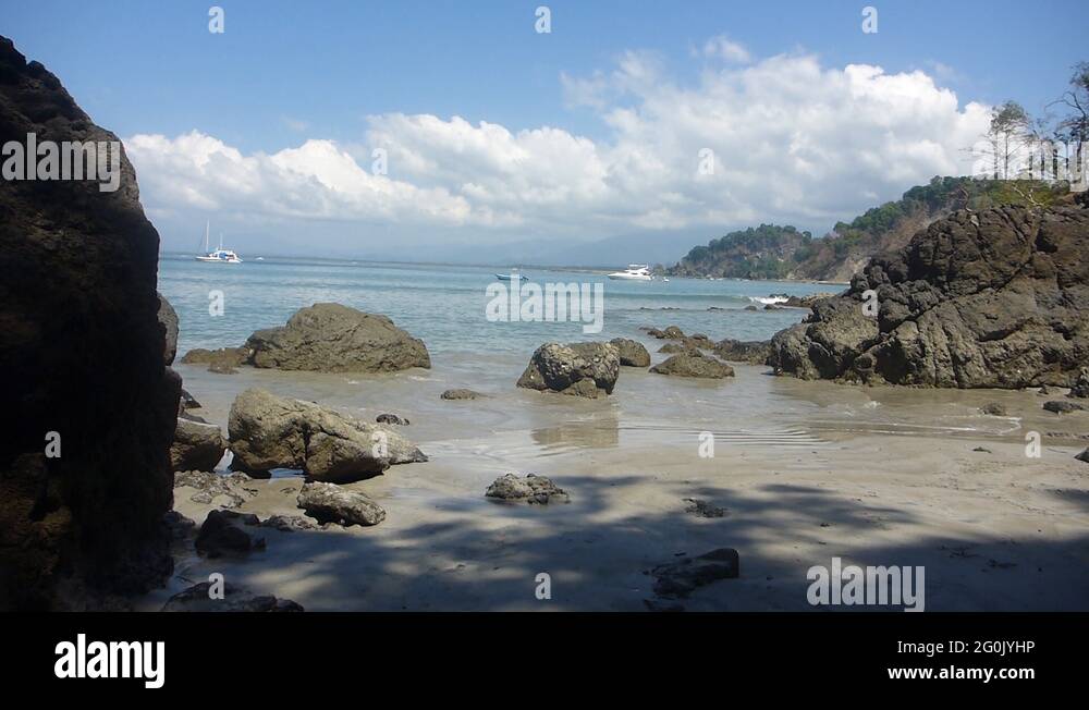 Beach near quepos Stock Videos & Footage - HD and 4K Video Clips - Alamy