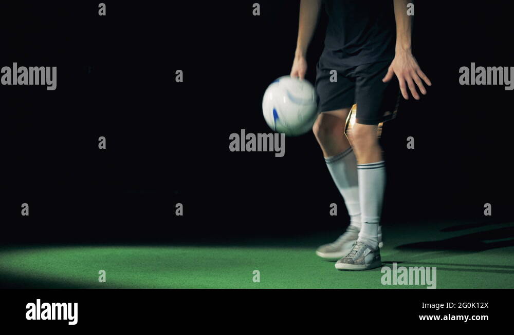 Spherical feet Stock Videos & Footage - HD and 4K Video Clips - Alamy