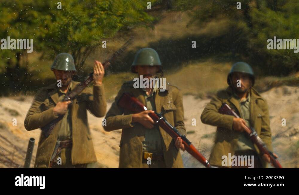 Ww2 soldiers Stock Videos & Footage - HD and 4K Video Clips - Alamy