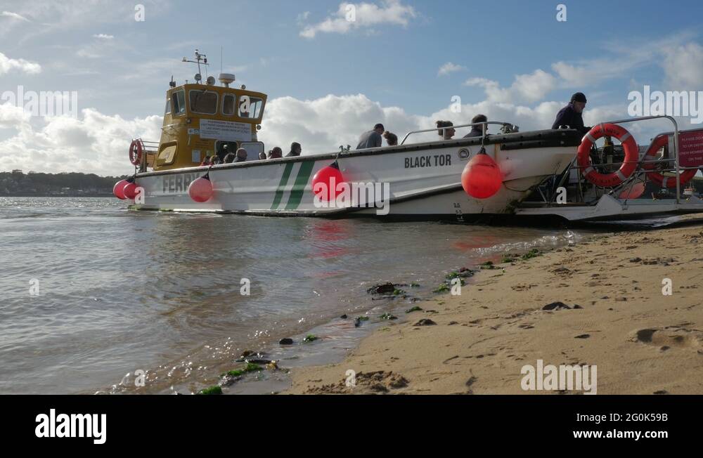 Foot ferry Stock Videos & Footage - HD and 4K Video Clips - Alamy