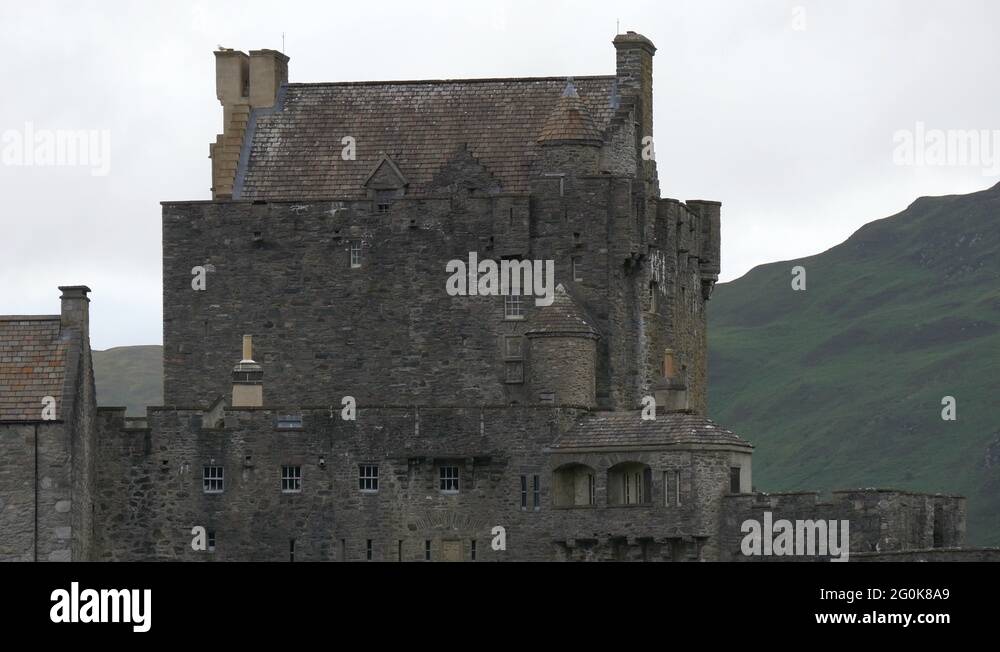 Castle top Stock Videos & Footage - HD and 4K Video Clips - Alamy