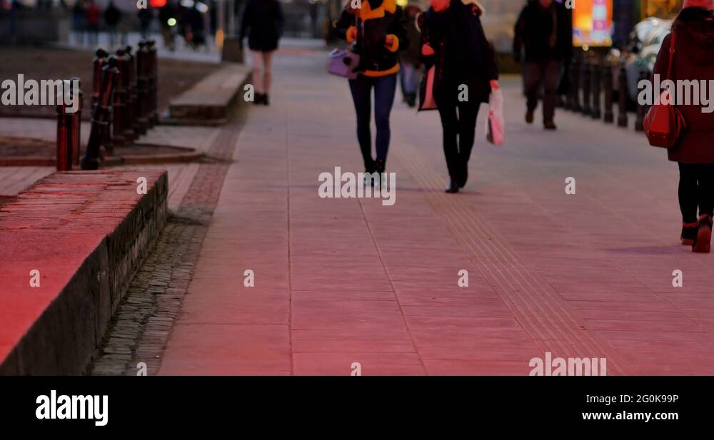 Ludzie Stock Videos & Footage - HD and 4K Video Clips - Alamy