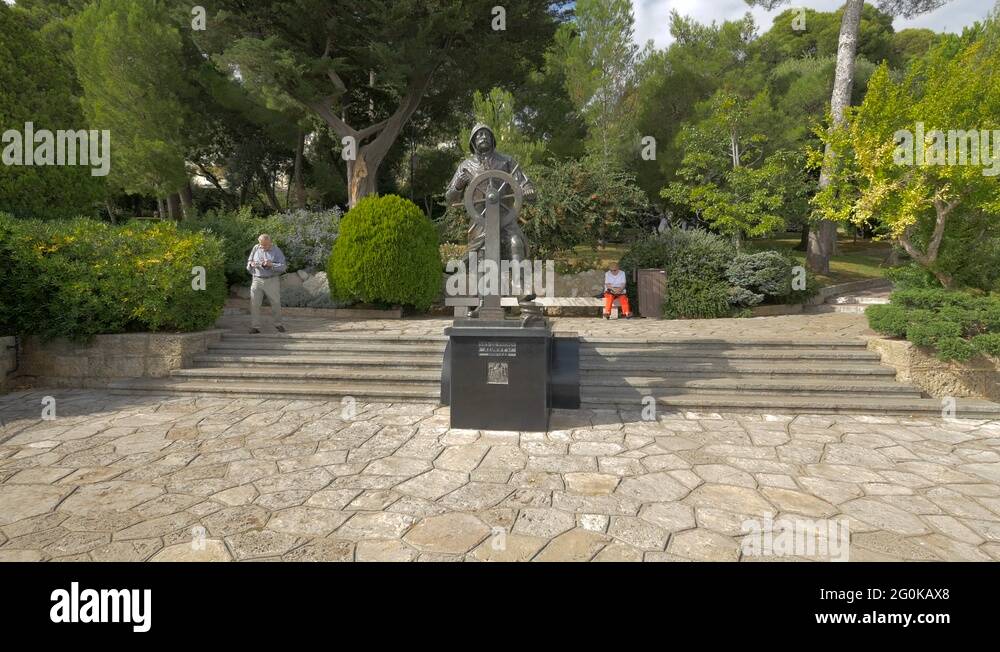 Bronze statue of prince albert Stock Videos & Footage - HD and 4K Video ...