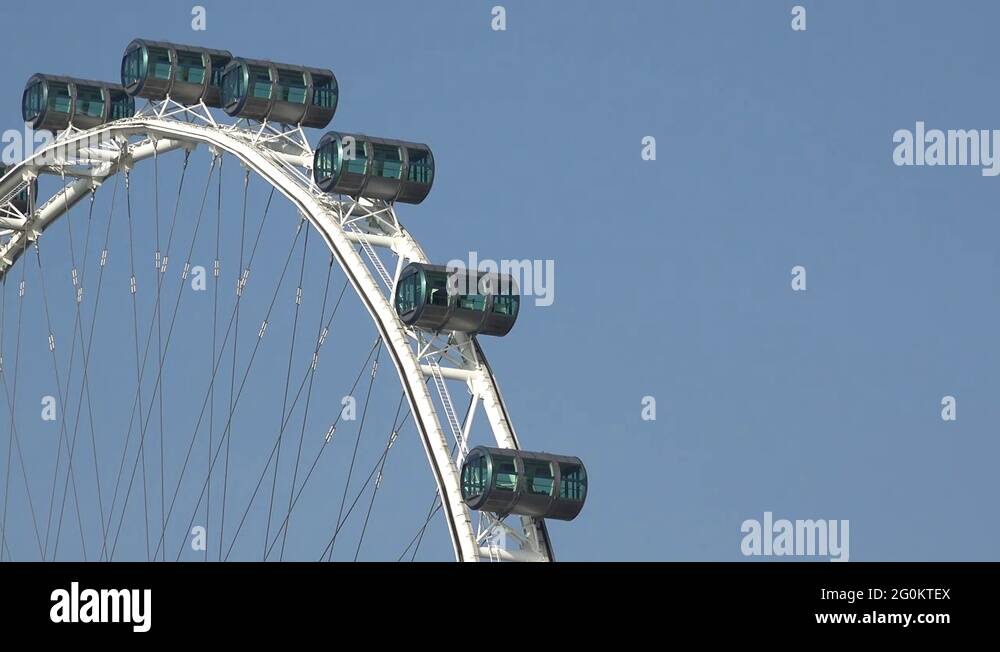 Singapore wheel Stock Videos & Footage - HD and 4K Video Clips - Alamy