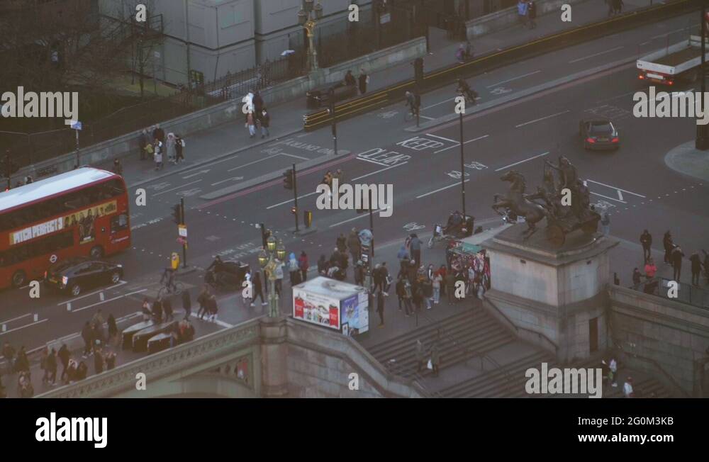 Busy commuters westminster bridge Stock Videos & Footage - HD and 4K ...