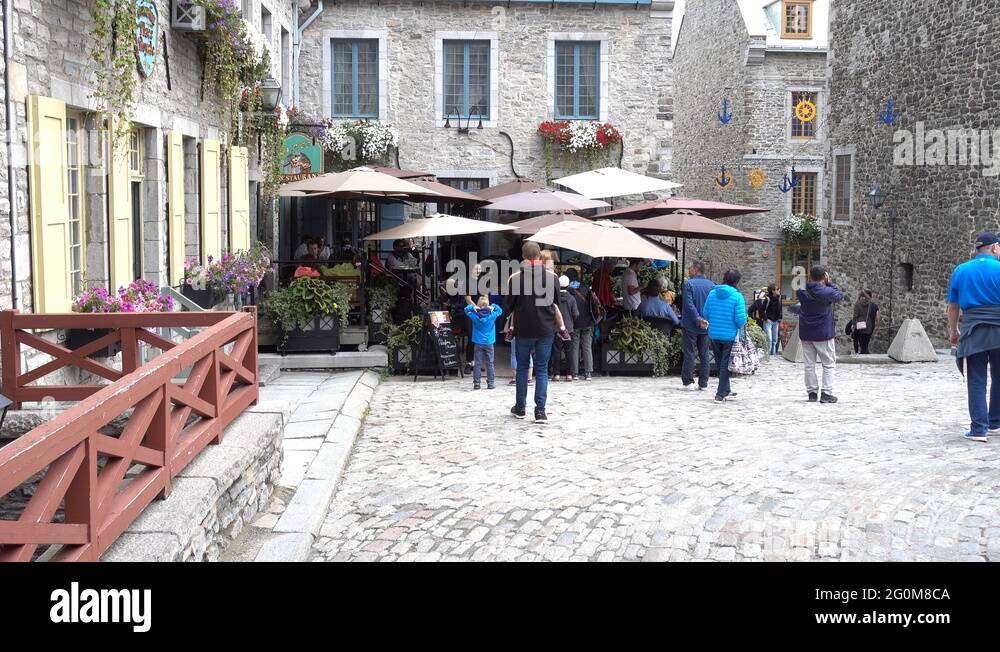 Royale square Stock Videos & Footage - HD and 4K Video Clips - Alamy