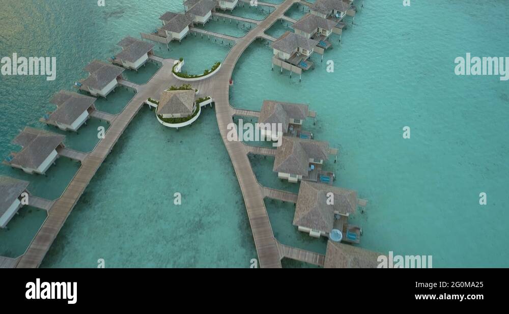 Floating bungalow Stock Videos & Footage - HD and 4K Video Clips - Alamy