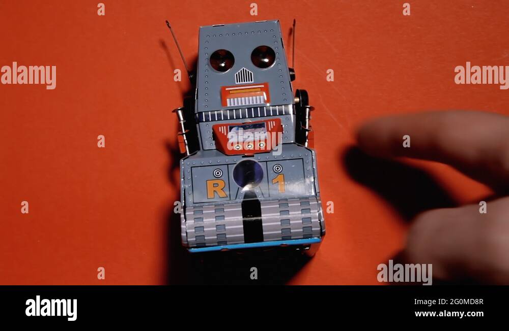 Broken robot toy Stock Videos & Footage - HD and 4K Video Clips - Alamy