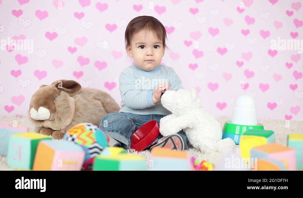 Teddy bear with one eye Stock Videos & Footage - HD and 4K Video Clips ...