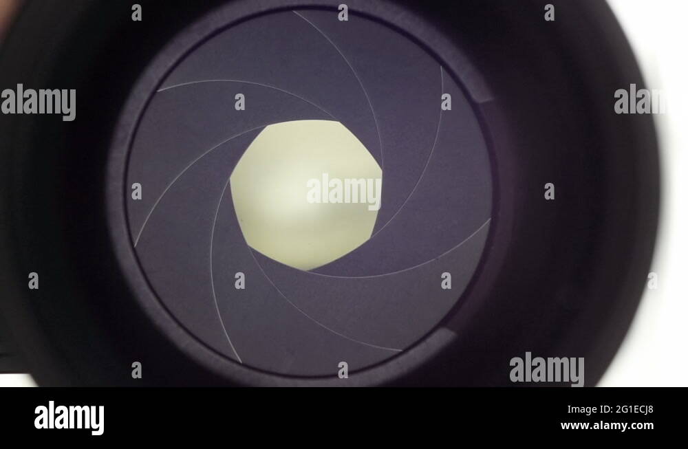 lens iris opening and closing Stock Video Footage - Alamy