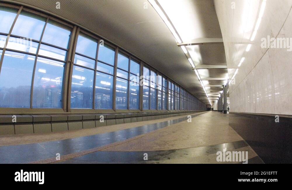 People getting on subway Stock Videos & Footage - HD and 4K Video Clips ...