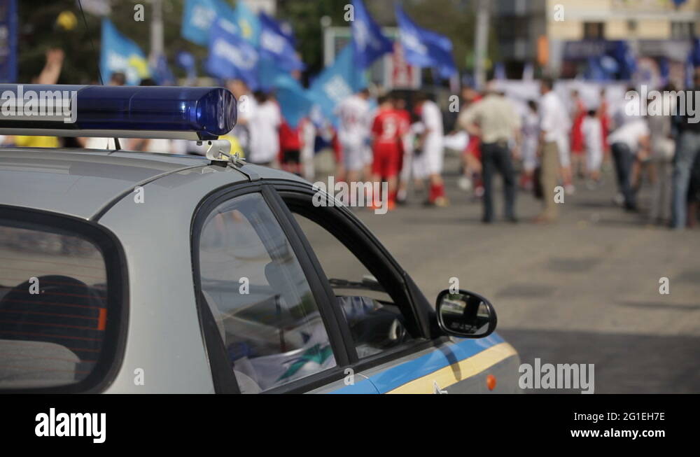 Riot police car Stock Videos & Footage - HD and 4K Video Clips - Alamy