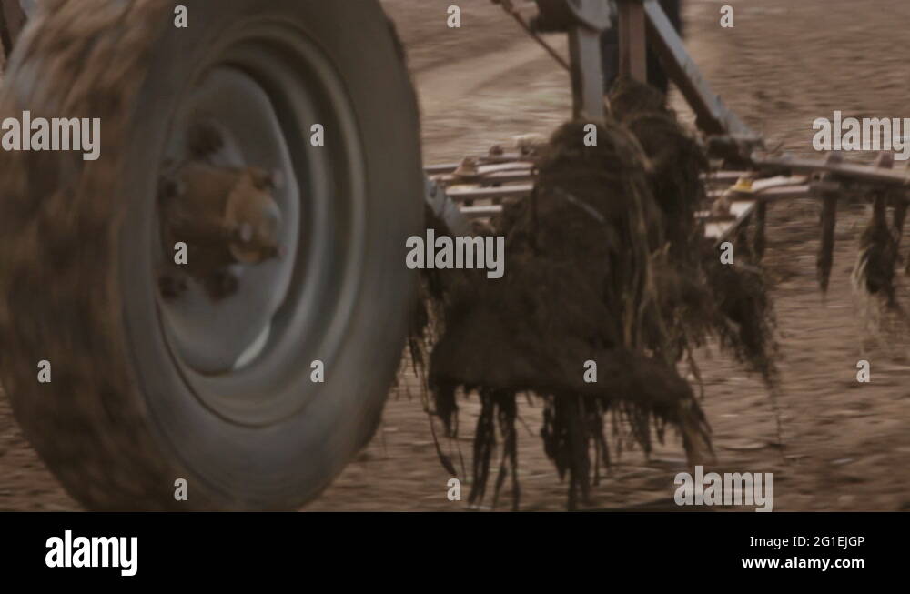 Dirty field Stock Videos & Footage - HD and 4K Video Clips - Alamy