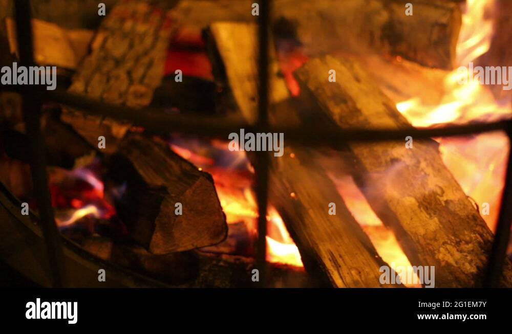 Grating wood Stock Videos & Footage - HD and 4K Video Clips - Alamy