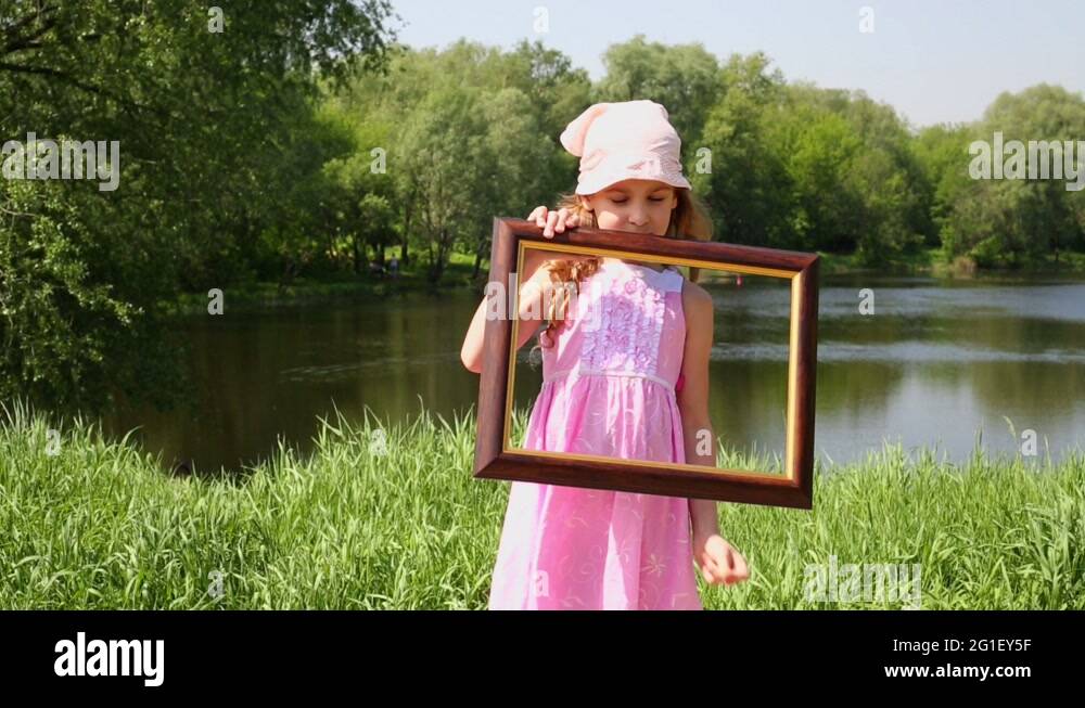 Leaf frames Stock Videos & Footage - HD and 4K Video Clips - Alamy