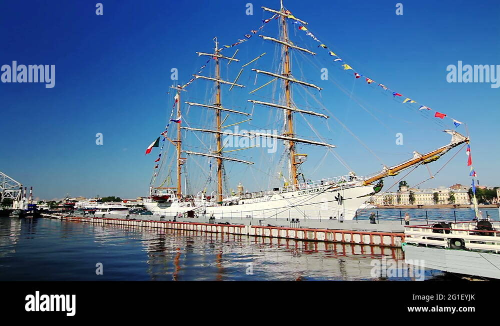 Three masted sailing ship Stock Videos & Footage - HD and 4K Video ...