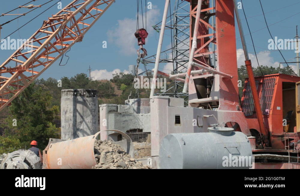 Mobile boring rig Stock Videos & Footage - HD and 4K Video Clips - Alamy